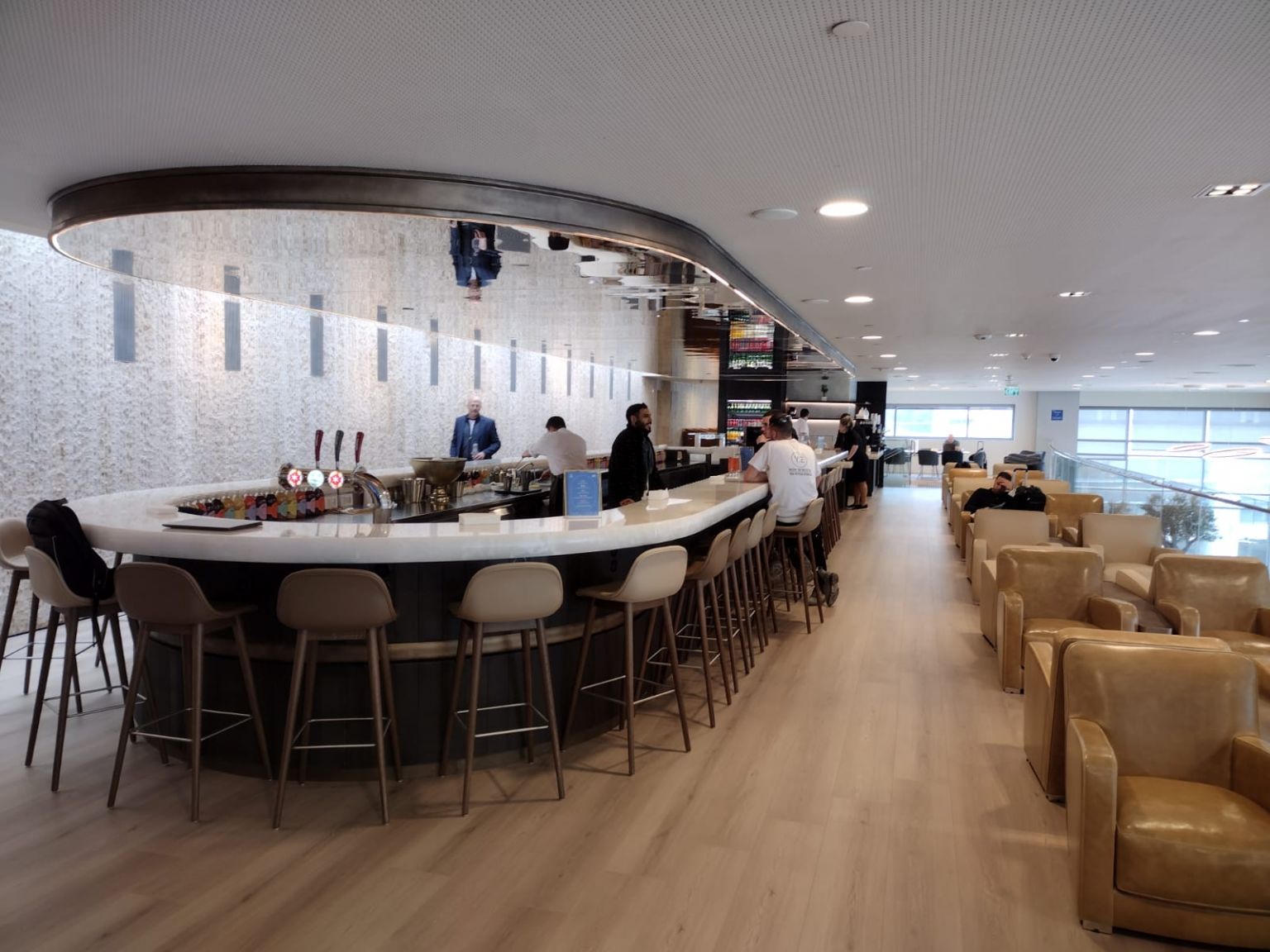 [Lounge Reopened] El Al Closes King David Lounge For Renovations ...